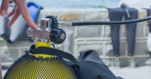 DIN vs Yoke Valves for Scuba Tanks: What's the difference?